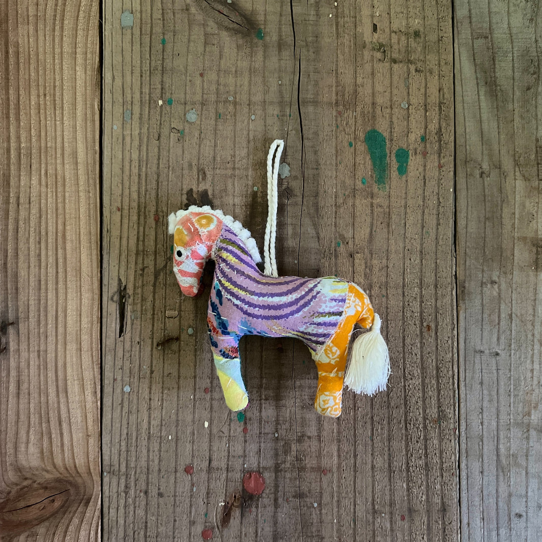 INTERIOR – Page 2 – FEELSEEN